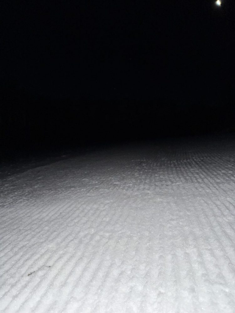 Half an inch of new snow overnight. The snow is finally dry enough to ...